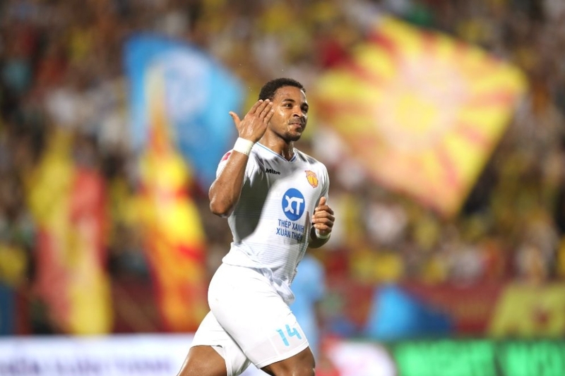 Rafaelson là ai? Câu chuyện về "vua phá lưới" Nguyễn Xuân Son