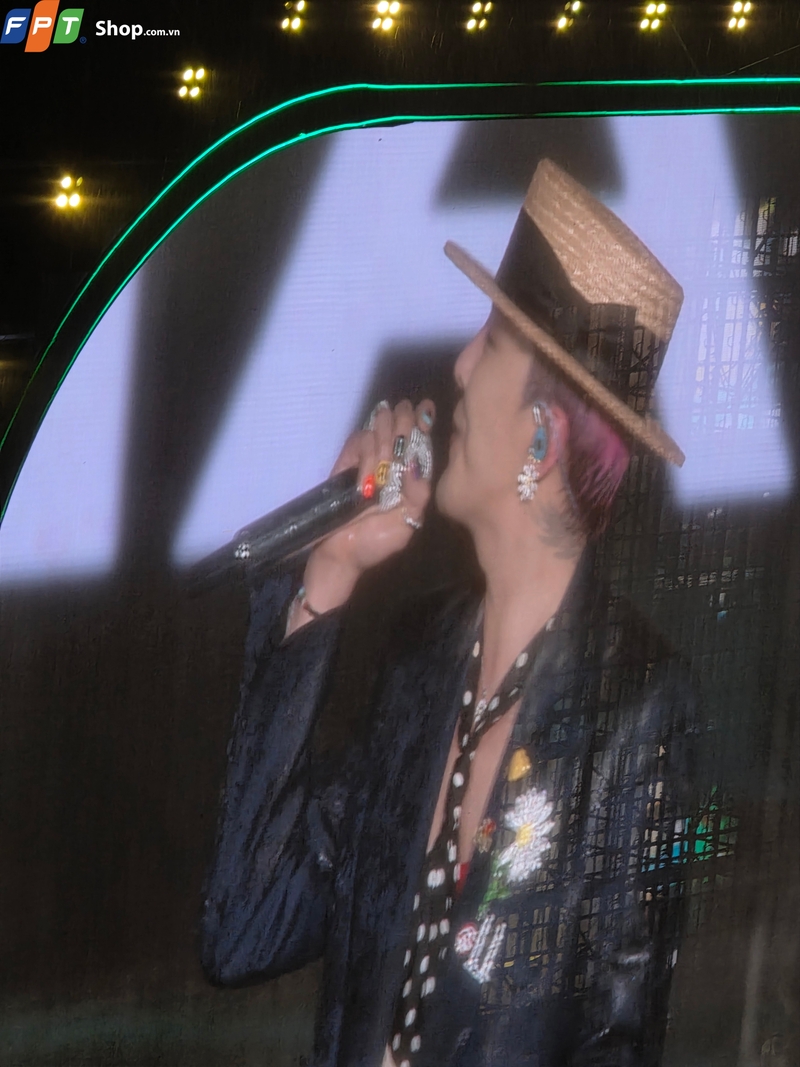 Trải nghiệm đu Concert K-Star Spark, hết mình dưới mưa với G-Dragon cùng Galaxy S25 Ultra