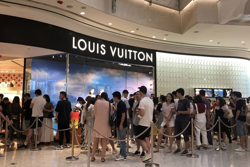 Hàng xa xỉ là gì? Khám phá thế giới sản phẩm cao cấp và văn hóa tiêu ...