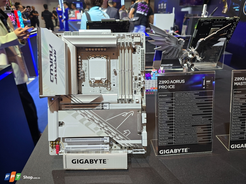 Toàn cảnh sự kiện ra mắt Intel Core Ultra (Series 2) tại Việt Nam