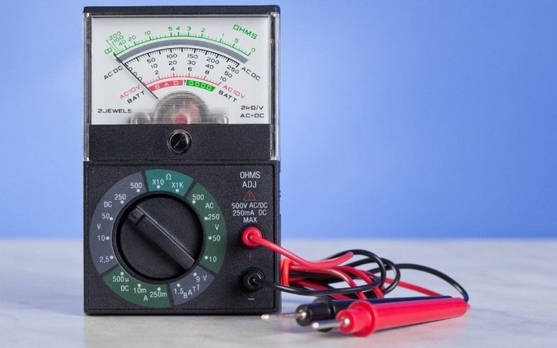 Ampe kế là gì? Cấu tạo, nguyên lý hoạt động và ứng dụng trong thực tiễn