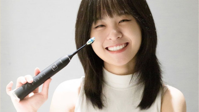 Review chi tiết bàn chải điện Brushie: Ưu và nhược điểm