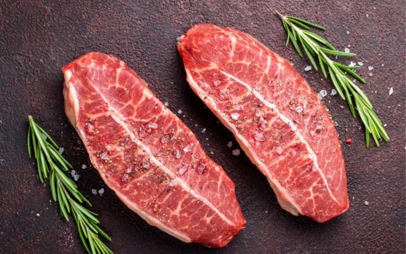 Mách bạn cách làm bánh mì bít tết thơm ngon, chuẩn nhà hàng 5 sao