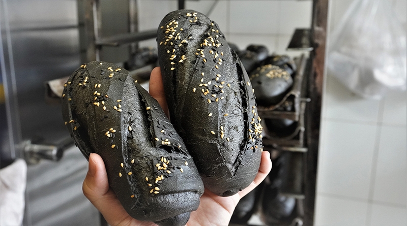 Bánh mì đen mua ở đâu cho ngon và đảm bảo vệ sinh ở Sài Gòn?