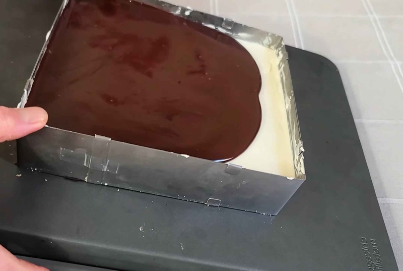 Cách làm bánh Opera cake chuẩn vị Pháp tại nhà cực đơn giản