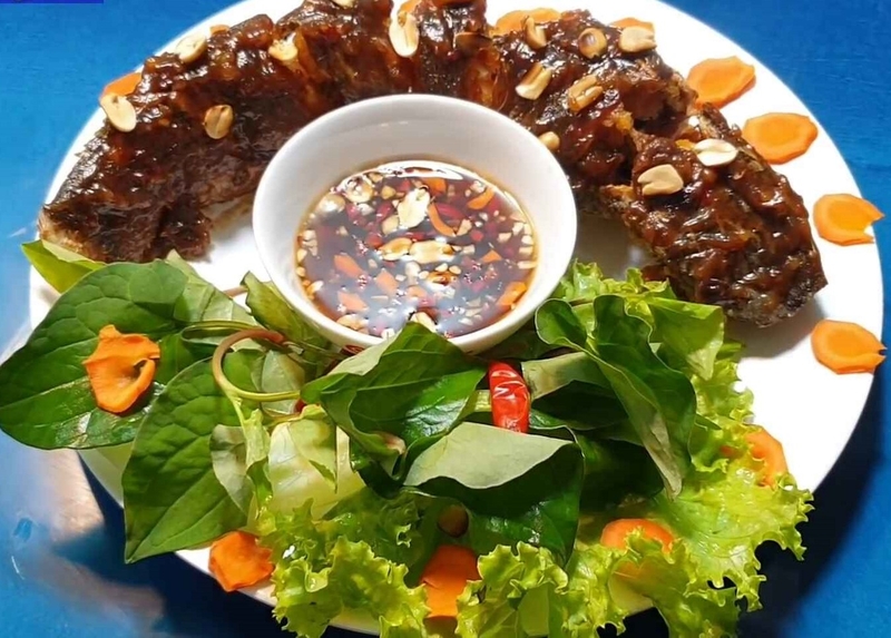Công thức cá lóc quay me chiêu đãi cả nhà dịp cuối tuần