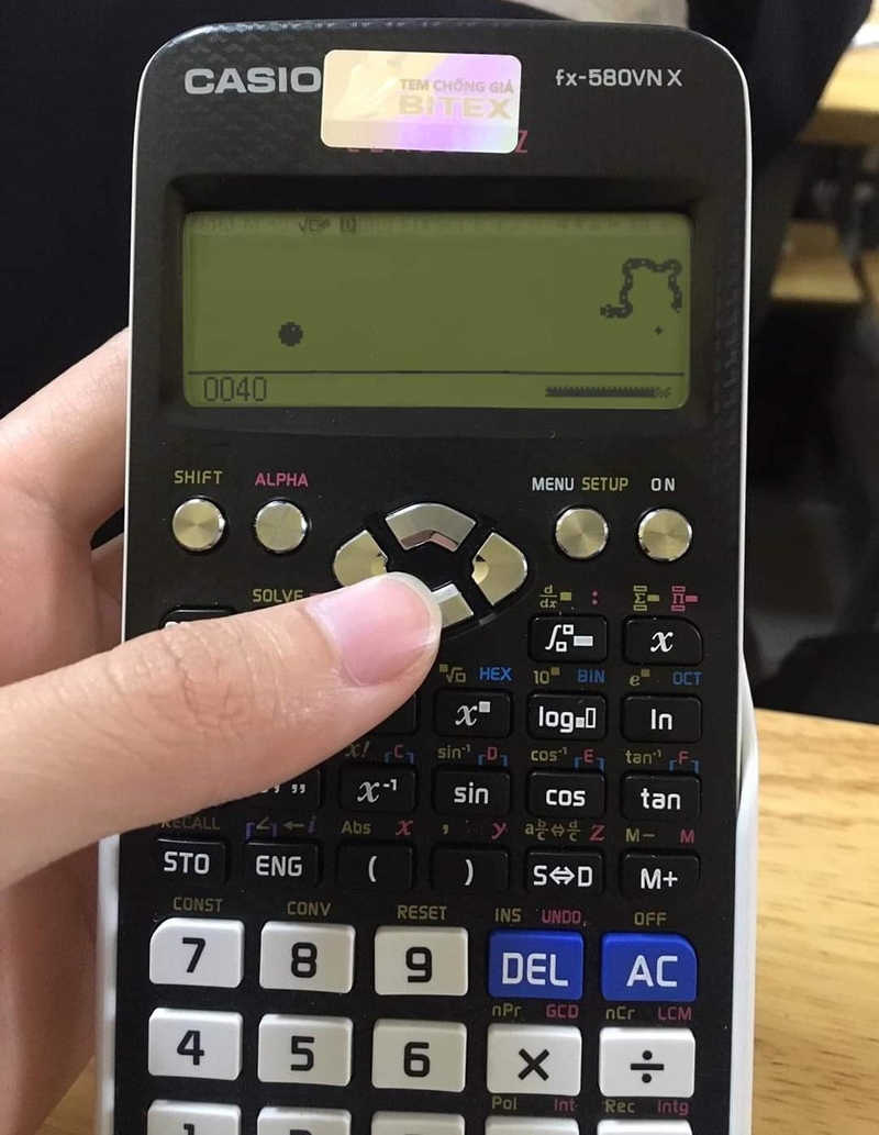 Cách chơi trò chơi trên máy tính Casio FX-580VNX, hướng dẫn tạo ra các game thú vị ngay trên máy ...