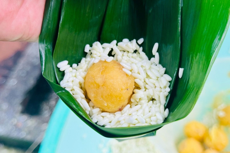 Hướng dẫn cách làm bánh ú lá tre vừa ngon vừa đẹp mắt cho Tết Đoan Ngọ