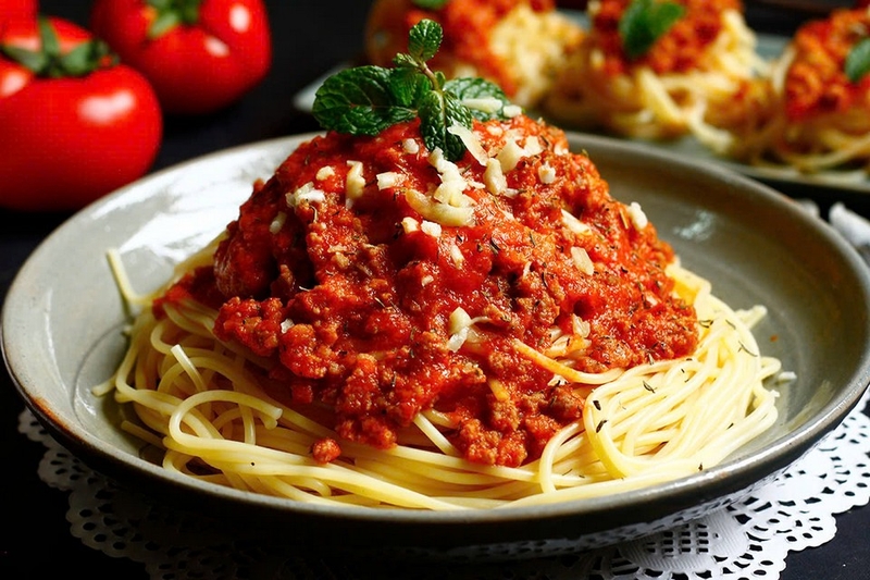 Hướng dẫn cách làm mì Spaghetti thịt bò sốt cà chua thơm ngon, chuẩn vị Ý