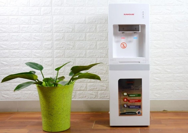 Top 10 cây nước nóng lạnh bình âm thân đáng mua 2024