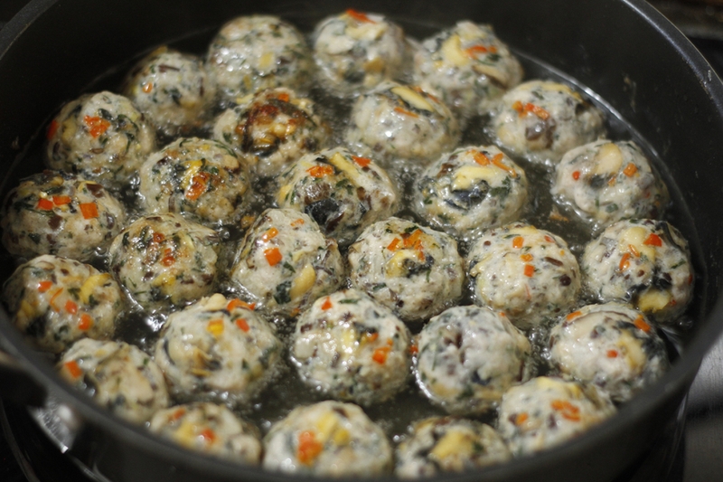 Gợi ý cách làm chả ốc Tây Hồ béo thơm, dai ngon sần sật