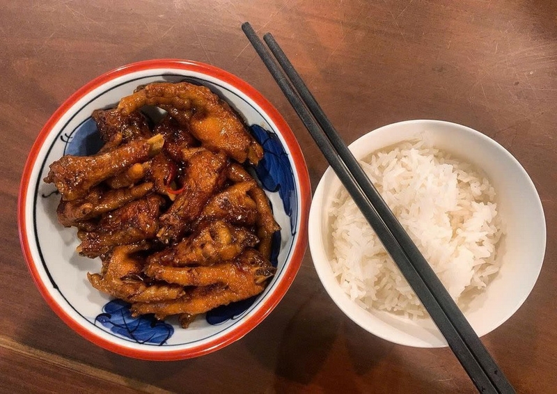 Bí quyết làm chân gà tàu xì chuẩn vị người Hoa – Giòn ngon, đậm đà, hấp dẫn