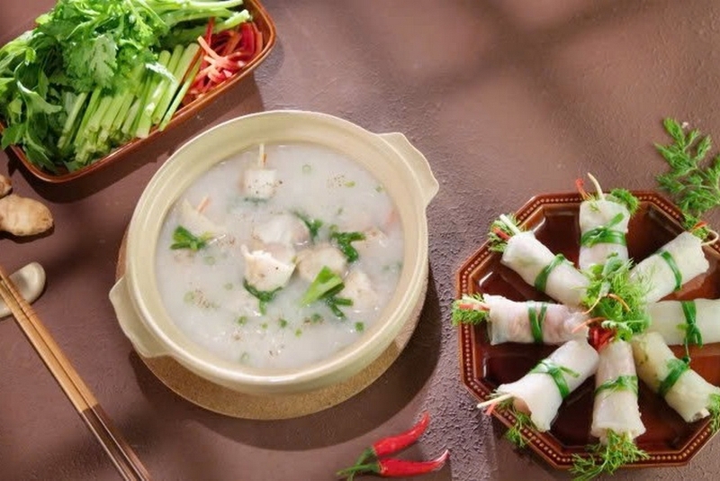 Hướng dẫn bạn cách nấu cháo ám mềm ngọt, thanh đạm ấm bụng ngày mưa