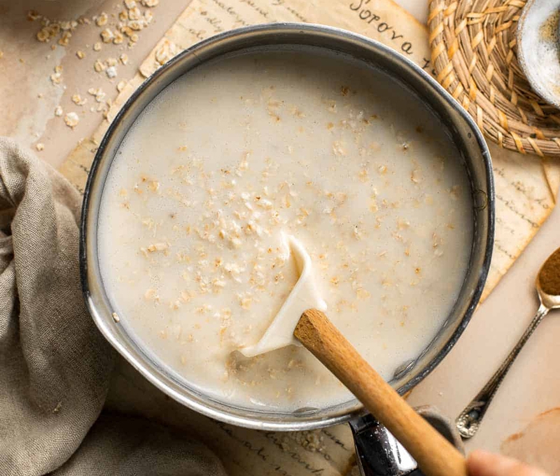 Công thức nấu cháo quả óc chó kết hợp yến mạch giúp bé ăn ngon