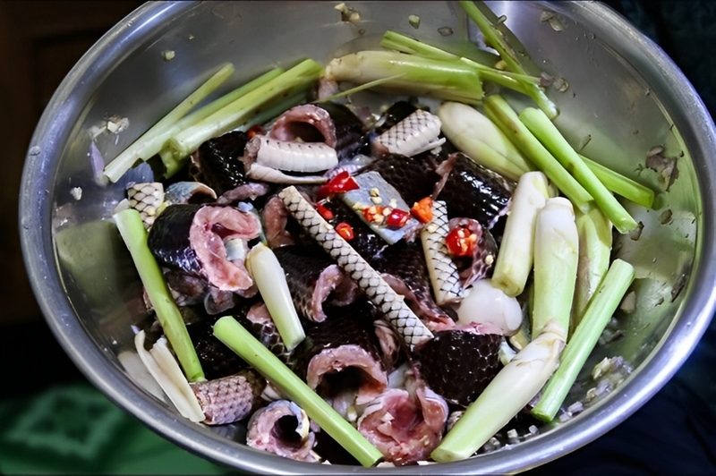 Cách nấu cháo rắn đậu xanh ngon chuẩn vị miền Tây, dễ làm tại nhà