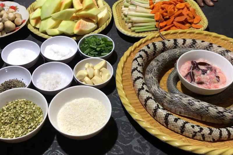 Cách nấu cháo rắn đậu xanh ngon chuẩn vị miền Tây, dễ làm tại nhà