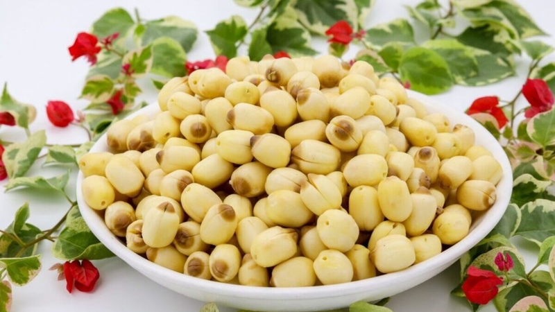 Hướng dẫn cách nấu chè cốm hạt sen đơn giản ngay tại nhà