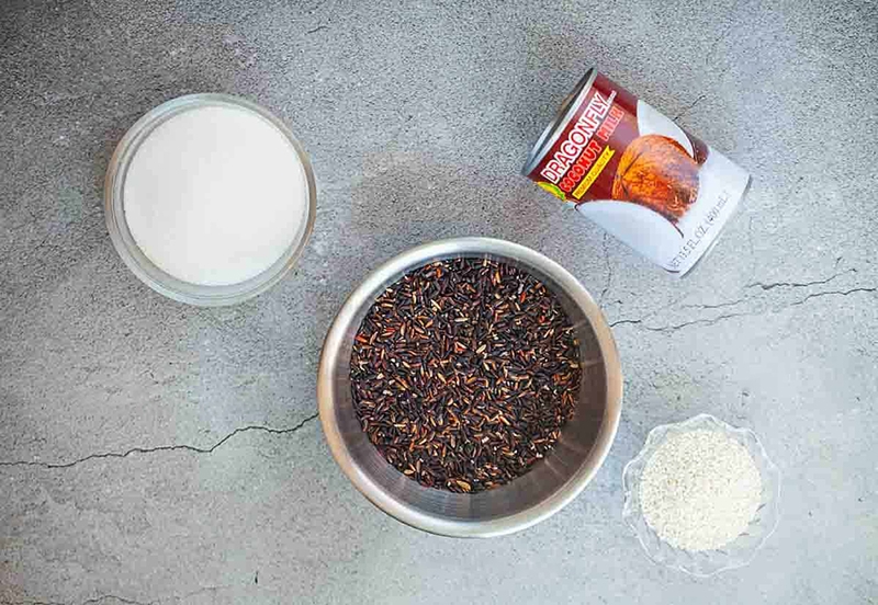 Bí quyết nấu chè nếp than thơm ngon, dẻo mịn và đậm đà