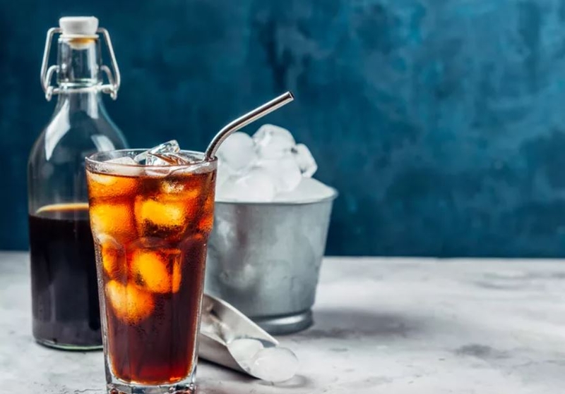 Hóa thân thành bartender, tự pha cold brew cam tại gia chua ngọt mát ...
