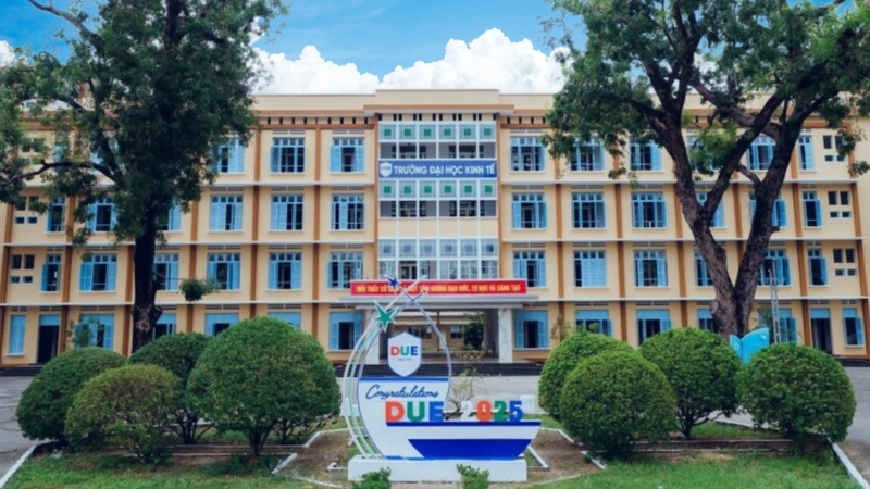 Điểm chuẩn Đại học Kinh tế Đà Nẵng mới nhất - Tham khảo ngay!