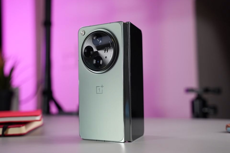 Top điện thoại gập đáng mua nhất trong năm 2024