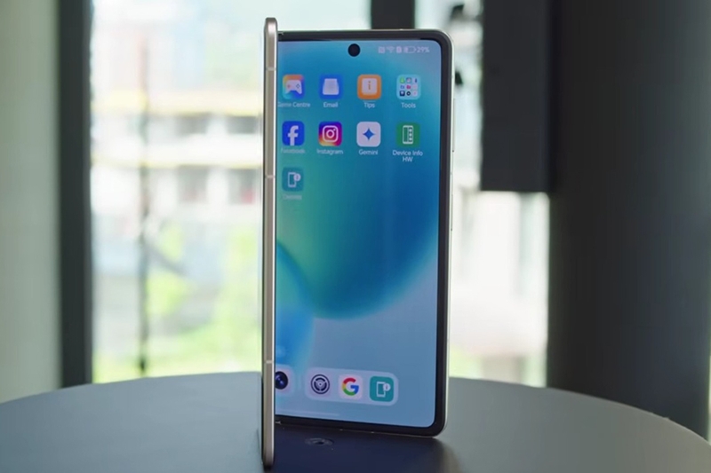 So sánh HONOR Magic V5 và Oppo Find N5: Đâu là smartphone gập đáng mua ...