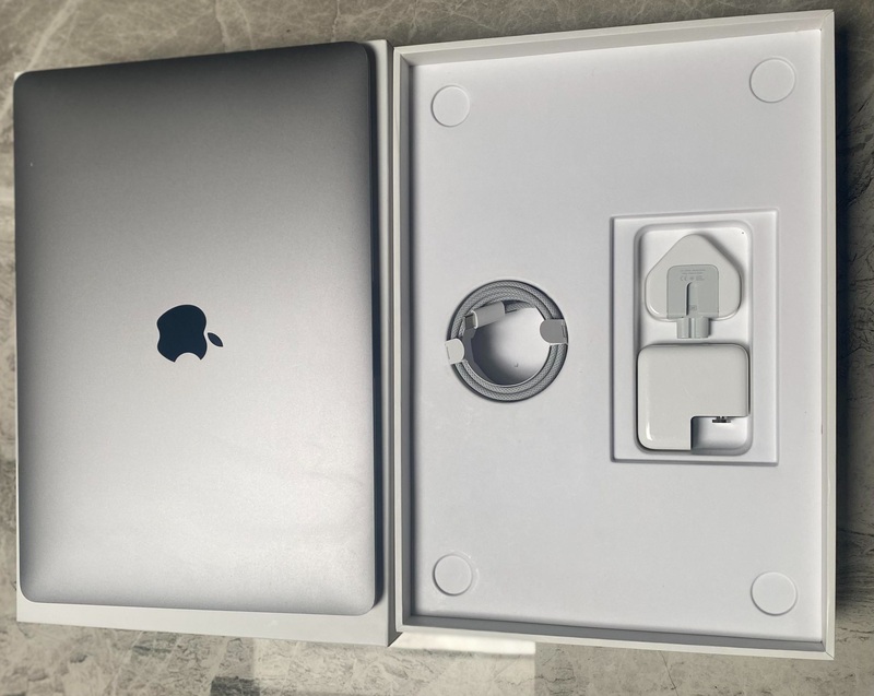 Hàng Apple Open Box là gì? Có khác gì so với máy mới không?
