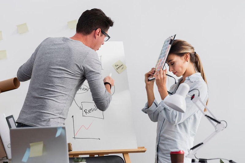 Hiểu rõ intellectual bully là gì để không vô tình trở thành “kẻ bắt nạt ...