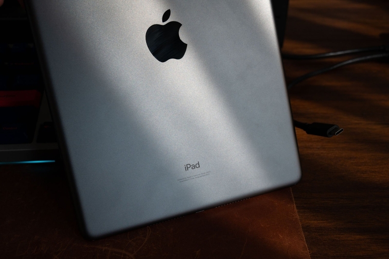 iPad Gen 9 sản xuất năm nào? Có nên mua vào thời điểm hiện tại?