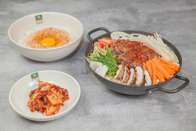 Lưu ngay cách nấu lẩu mì Hàn Quốc đậm đà, chuẩn vị ẩm thực xứ sở Kim Chi