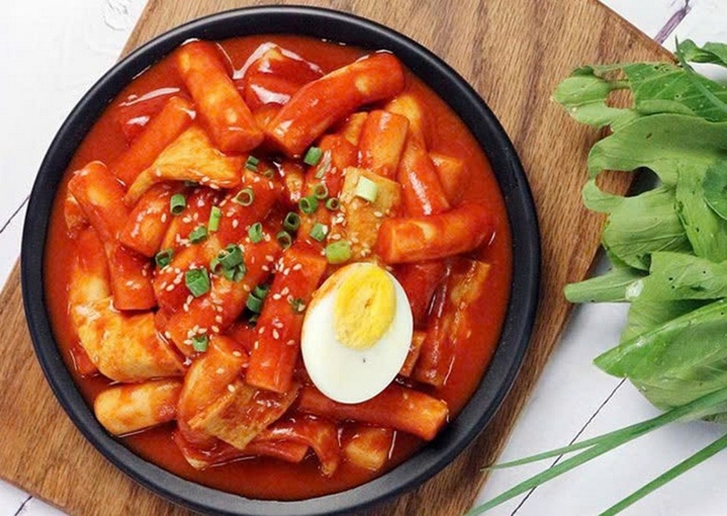 Lưu ngay cách nấu lẩu mì Hàn Quốc đậm đà, chuẩn vị ẩm thực xứ sở Kim Chi