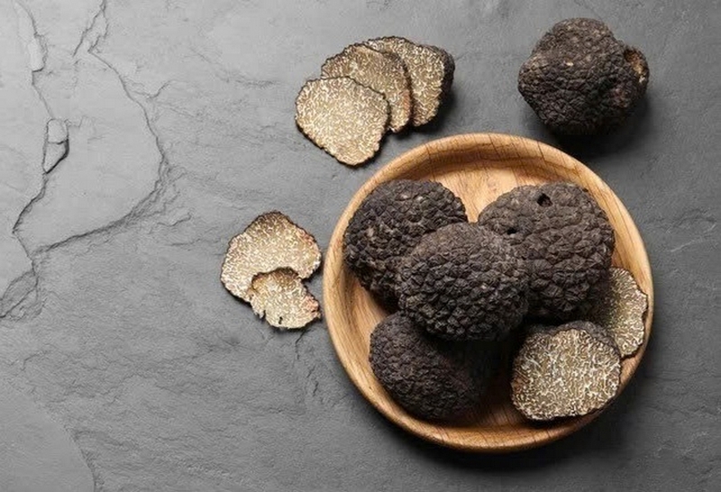 Nấm truffle – Viên kim cương đen quý hiếm và biểu tượng của ẩm thực ...