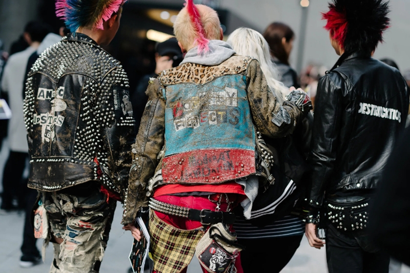 Punk rock: Khi tiếng guitar trở thành biểu tượng thời trang tự do
