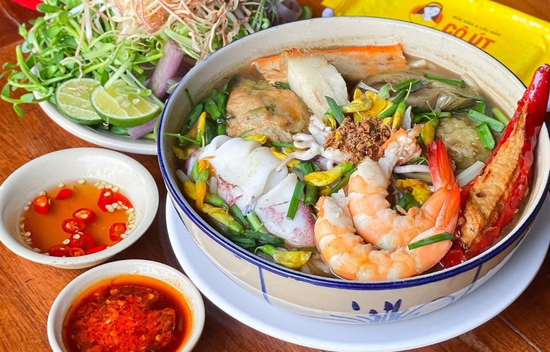 Các loại rau ăn bún mắm chuẩn vị miền Tây, giúp món ăn thêm trọn vị