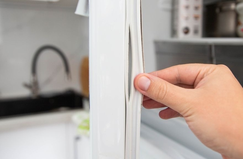 Tìm hiểu ron tủ lạnh Panasonic: Chi phí thay, nguyên nhân hư hỏng