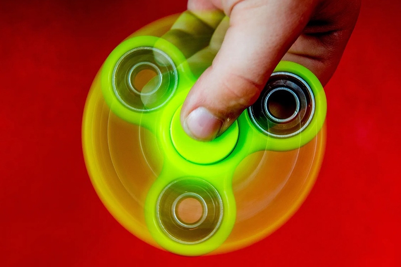 Spinner là gì? Đồ chơi giảm stress và xu hướng trên toàn cầu