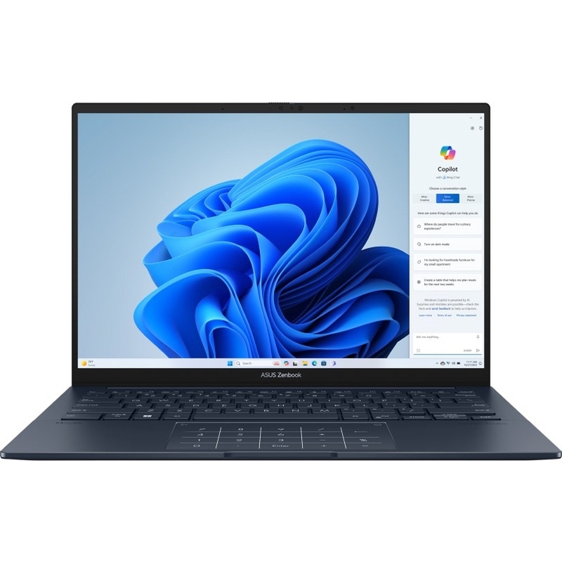 Surface Pro và Asus ZenBook: Dân văn phòng nên chọn dòng nào?