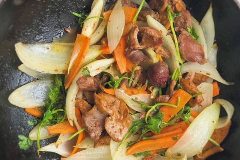 Tim cật xào gì ngon? Bật mí 3 món xào chuẩn vị và dễ làm