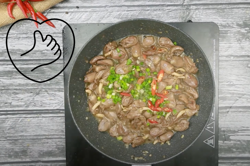 Tim gà kho tiêu thơm ngon: Bí quyết nấu mềm đậm đà cực đưa cơm