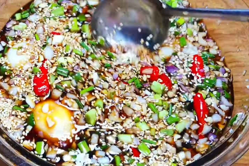 Cách làm trứng ngâm xì dầu: Món quốc dân cho ngày bận rộn