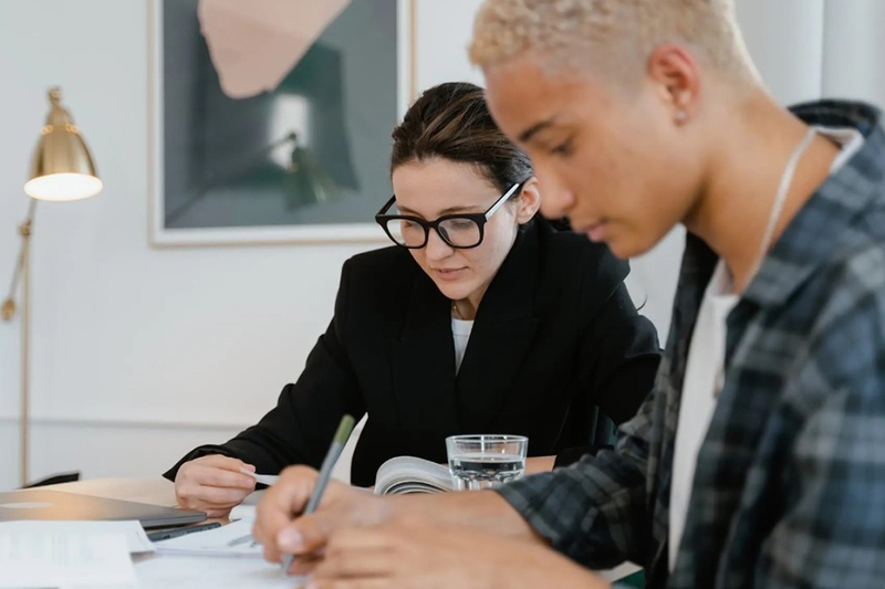 Unit Manager là gì: Công việc nghe "oách" nhưng áp lực chẳng hề nhỏ
