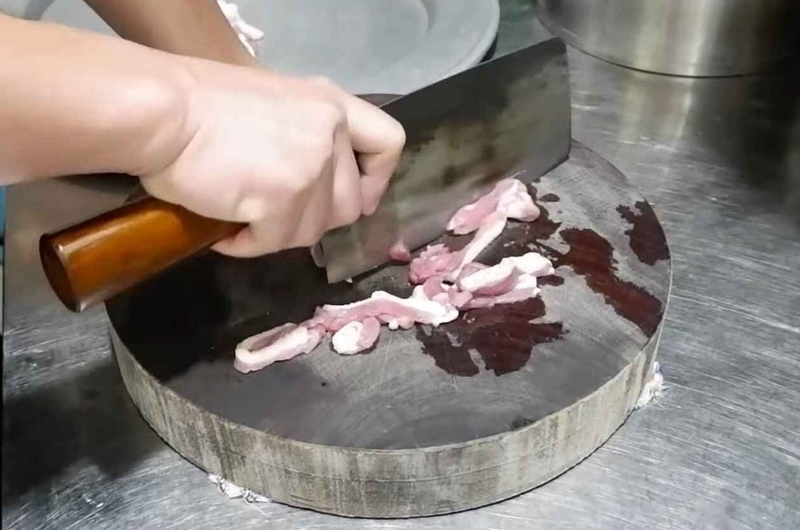 Thử ngay cách làm vịt xào rau má đổi gió cho cuối tuần này