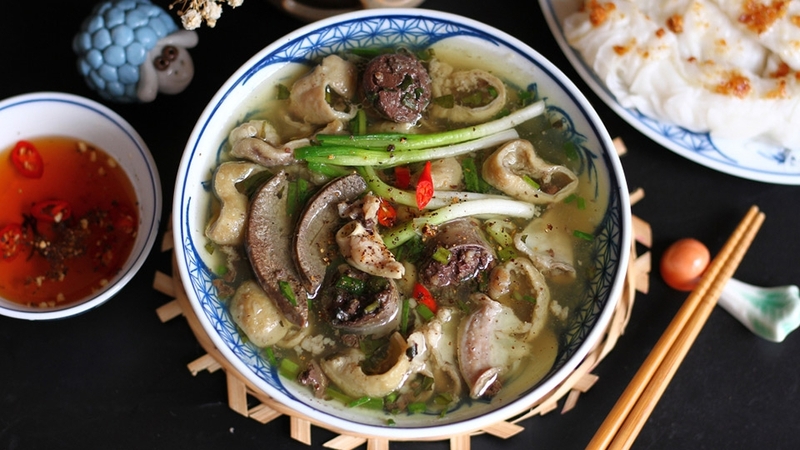Khám phá cách làm xáo lòng bánh mướt chuẩn vị xứ Nghệ tại nhà