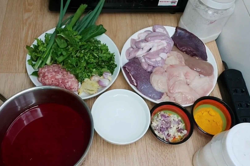 Khám phá cách làm xáo lòng bánh mướt chuẩn vị xứ Nghệ tại nhà