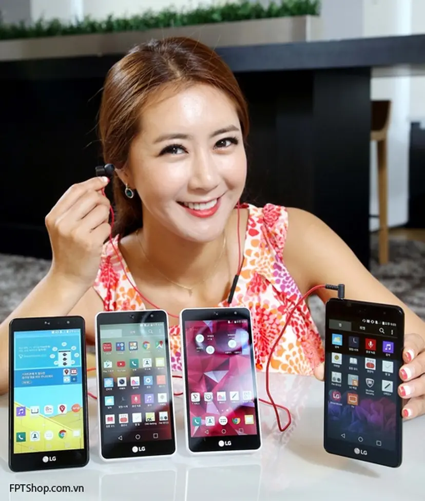LG Band Play và Bphone bạn lựa chọn smartphone nào