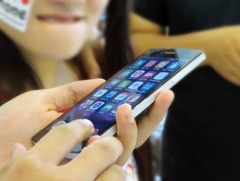 Bphone cập nhật firmware mới, thời lượng pin cải thiện đáng kể