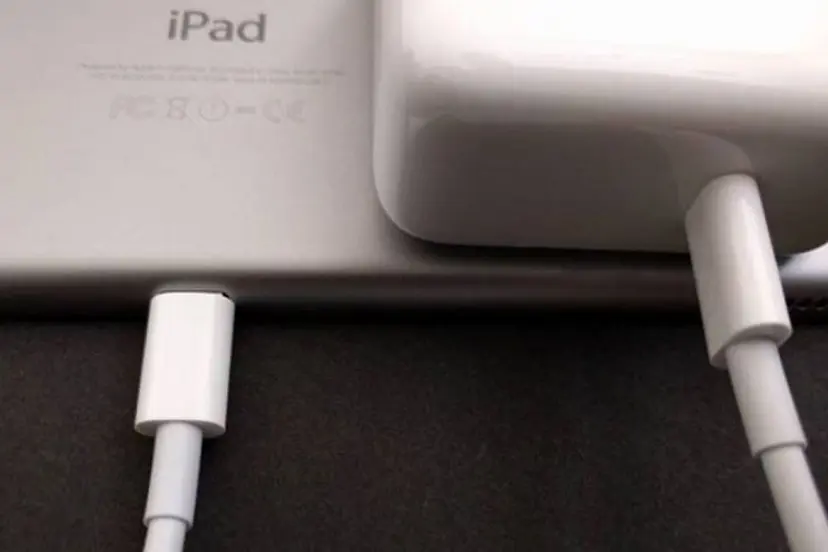 Mua dây sạc, cáp sạc iPad ở đâu uy tín? Gợi ý địa chỉ chính hãng