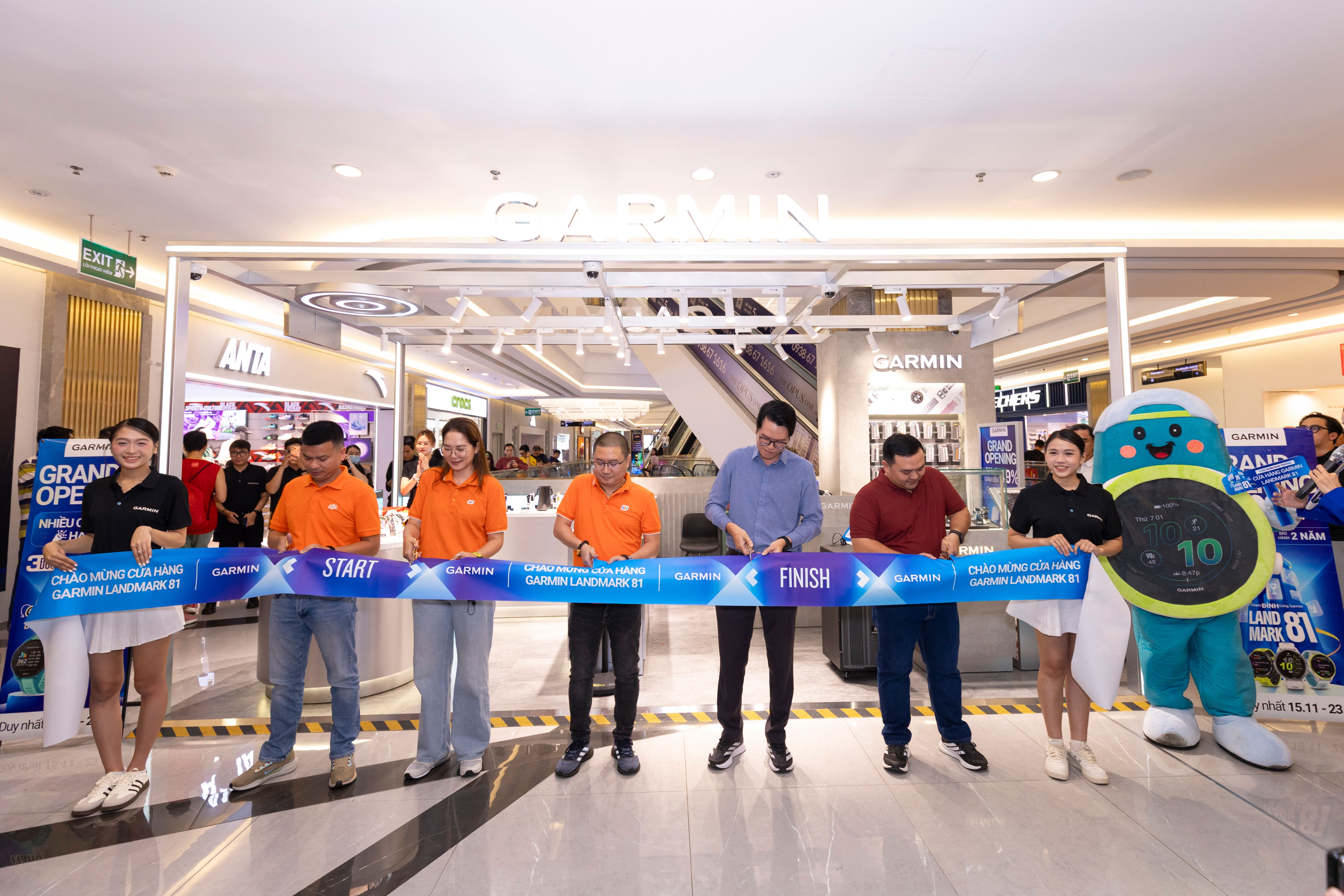 Khai trương Garmin Brand Store Landmark 81