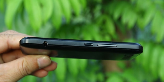 Có gì trong thiết kế smartphone giá rẻ Wing Hero 40