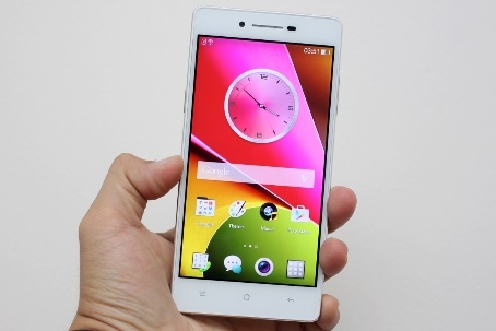 Đánh giá thiết kế và màn hình của Oppo R1k